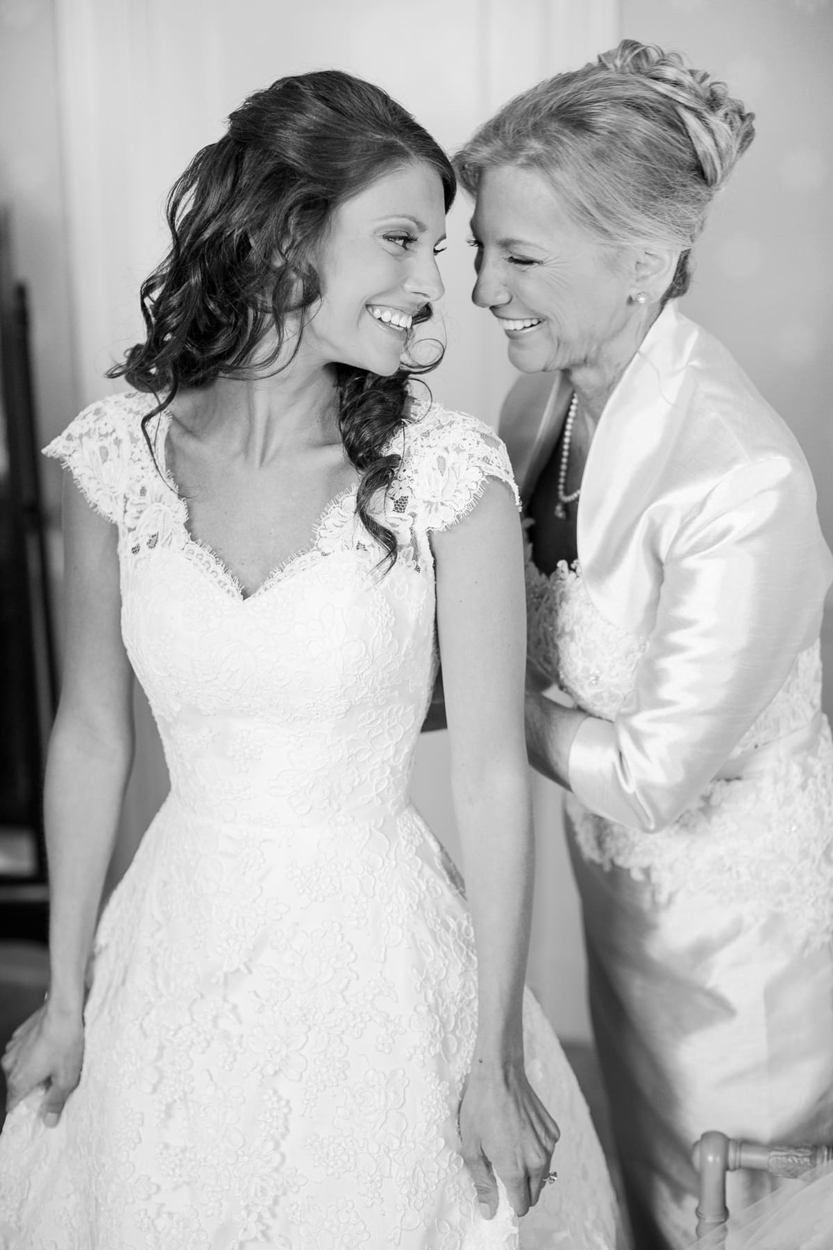 A Classic Country Club of Virginia Wedding in Richmond Virginia